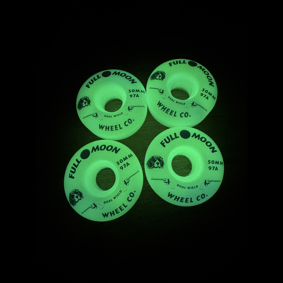 Glow Skateboard Wheels. Gimmick or the Upgrade You’re Missing? | Beagle ...
